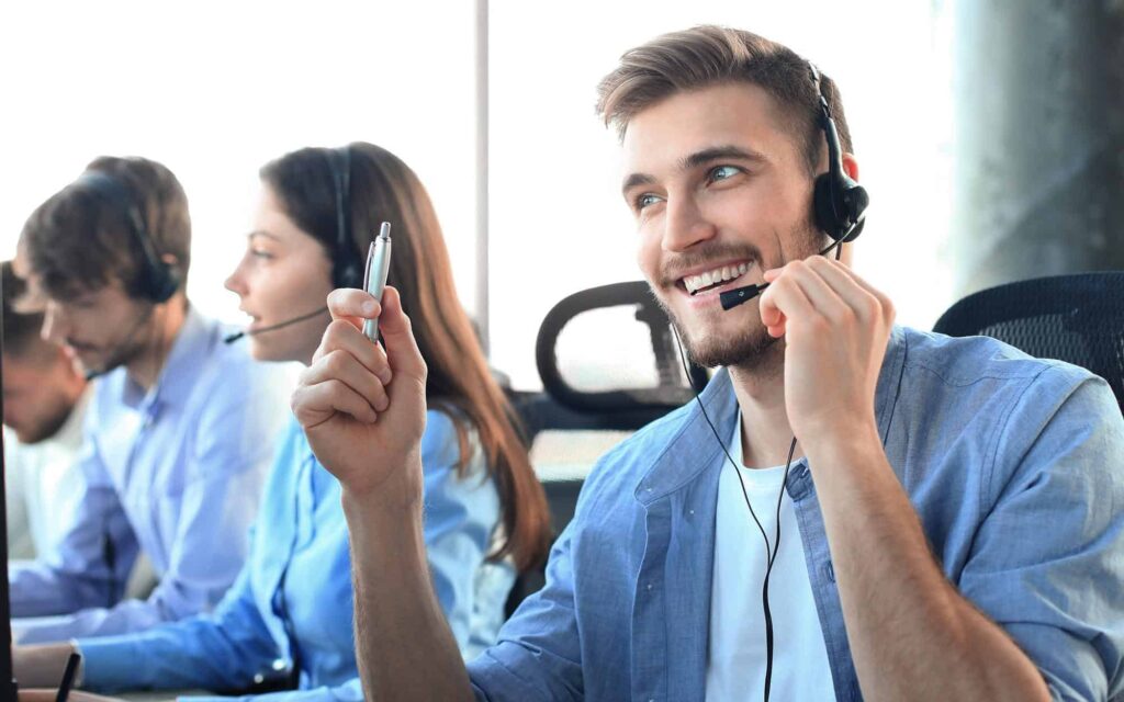Ways to Improve the Customer Journey in a Call Center - ListenTrust